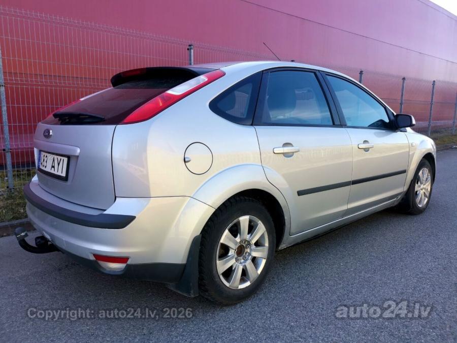 Pelēks Ford Focus 2007 Tartu, ar dzinēja tilpumu 1.60 L un nobraukumu 290 tūkst. km par 890 €, foto 4 vietnē AUTOMOTO.COM.LV