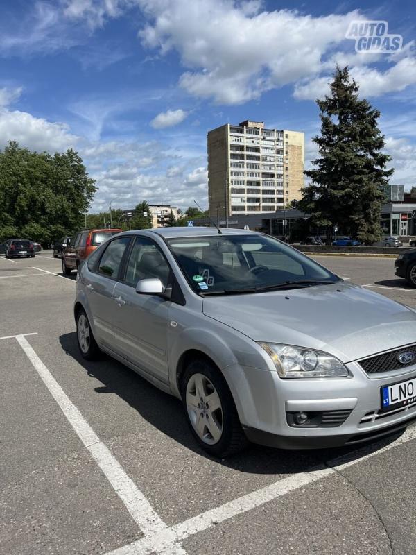 Grey Ford Focus 2007 in Kaunas, with an engine capacity of 1.60 L and mileage of 280 thousand km for 800 €, photo 2 on AUTOMOTO.COM.LV