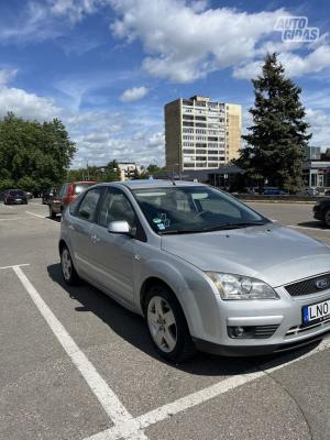 Pelēks Ford Focus 2007 Kauņa, ar dzinēja tilpumu 1.60 L un nobraukumu 280 tūkst. km par 800 €, foto 3 vietnē AUTOMOTO.COM.LV