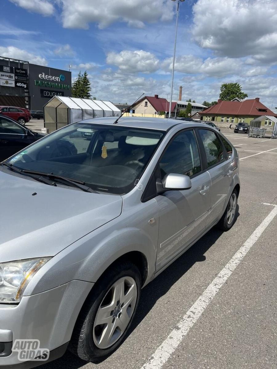 Pelēks Ford Focus 2007 Kauņa, ar dzinēja tilpumu 1.60 L un nobraukumu 280 tūkst. km par 800 €, foto 7 vietnē AUTOMOTO.COM.LV