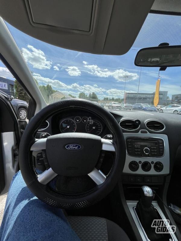 Grey Ford Focus 2007 in Kaunas, with an engine capacity of 1.60 L and mileage of 280 thousand km for 800 €, photo 7 on AUTOMOTO.COM.LV