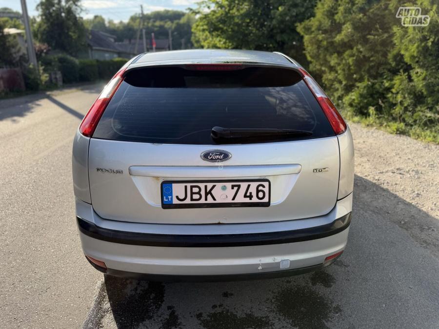 Grey Ford Focus 2007 in Kaunas, with an engine capacity of 1.60 L and mileage of 400 thousand km for 600 €, photo 7 on AUTOMOTO.COM.LV