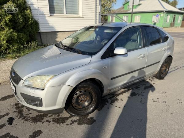 Pelēks Ford Focus 2007 Kauņa, ar dzinēja tilpumu 1.60 L un nobraukumu 400 tūkst. km par 600 €, foto 9 vietnē AUTOMOTO.COM.LV