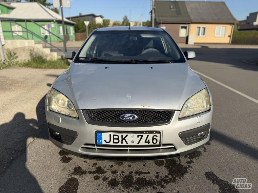 Pelēks Ford Focus 2007 Kauņa, ar dzinēja tilpumu 1.60 L un nobraukumu 400 tūkst. km par 600 €, foto 3 vietnē AUTOMOTO.COM.LV