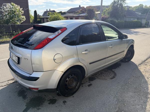 Pelēks Ford Focus 2007 Kauņa, ar dzinēja tilpumu 1.60 L un nobraukumu 400 tūkst. km par 600 €, foto 5 vietnē AUTOMOTO.COM.LV