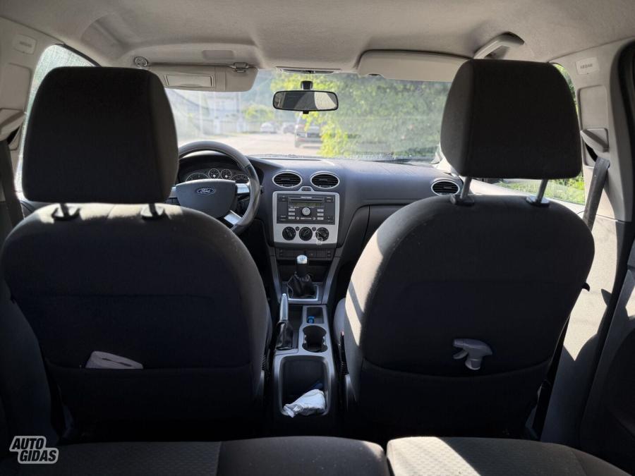 Pelēks Ford Focus 2007 Kauņa, ar dzinēja tilpumu 1.60 L un nobraukumu 400 tūkst. km par 600 €, foto 11 vietnē AUTOMOTO.COM.LV
