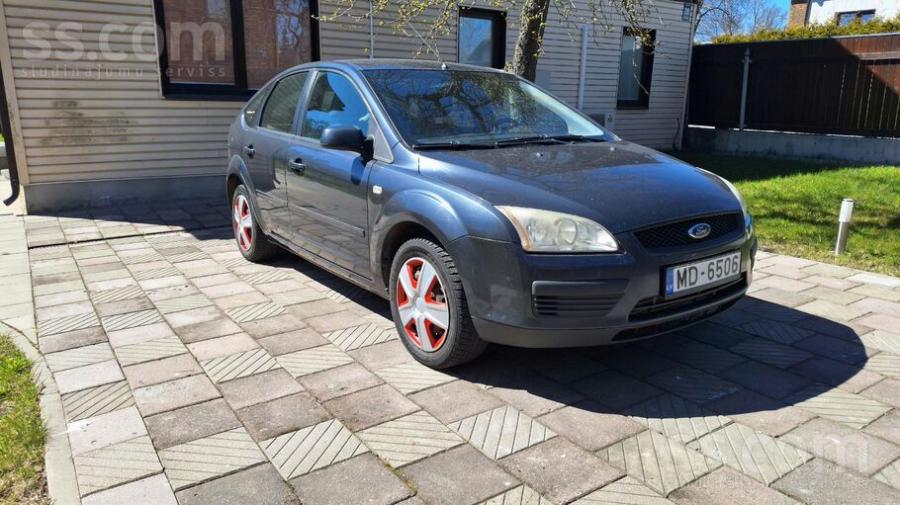 Pelēks Ford Focus 2007 Rīga, ar dzinēja tilpumu 1.80 L un nobraukumu 175 tūkst. km par 1500 €, foto 4 vietnē AUTOMOTO.COM.LV