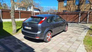 Pelēks Ford Focus 2007 Rīga, ar dzinēja tilpumu 1.80 L un nobraukumu 175 tūkst. km par 1500 €, foto 6 vietnē AUTOMOTO.COM.LV