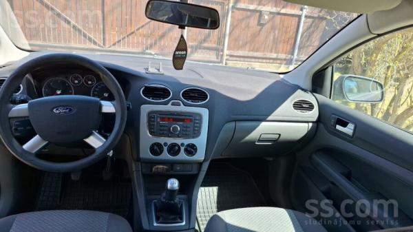 Pelēks Ford Focus 2007 Rīga, ar dzinēja tilpumu 1.80 L un nobraukumu 175 tūkst. km par 1500 €, foto 10 vietnē AUTOMOTO.COM.LV