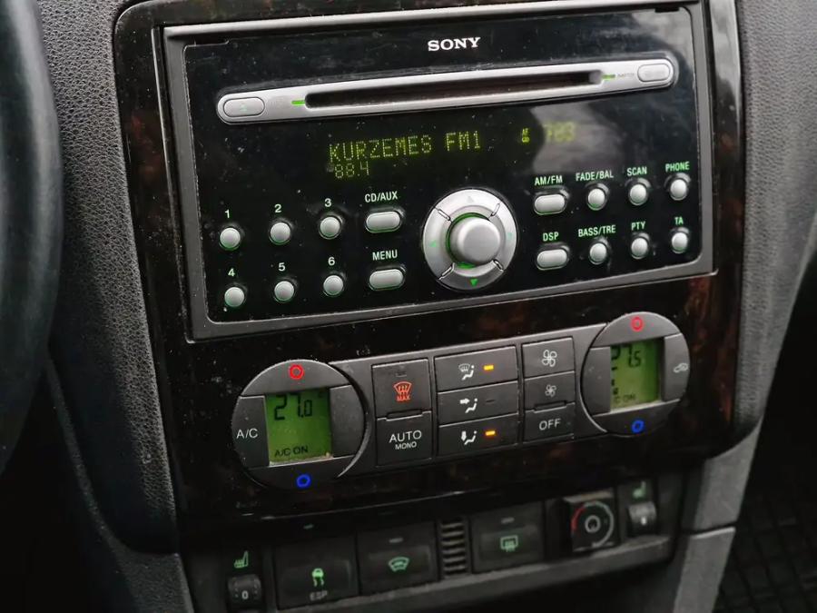 Pelēks Ford Focus 2007 Grobiņa, ar dzinēja tilpumu 1.60 L un nobraukumu 327 tūkst. km par 1200 €, foto 18 vietnē AUTOMOTO.COM.LV