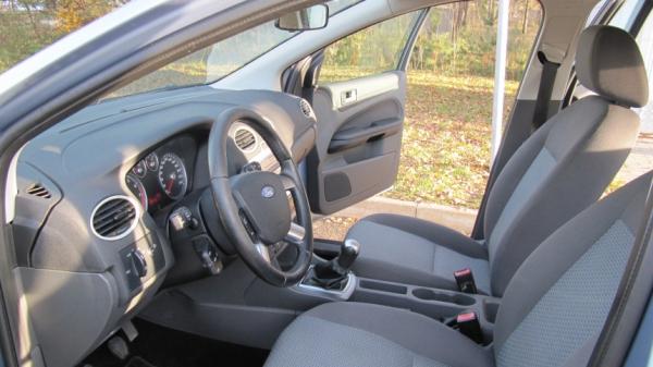 Grey Ford Focus 2007 in Riga, with an engine capacity of 1.60 L and mileage of 154 thousand km for 2250 €, photo 5 on AUTOMOTO.COM.LV