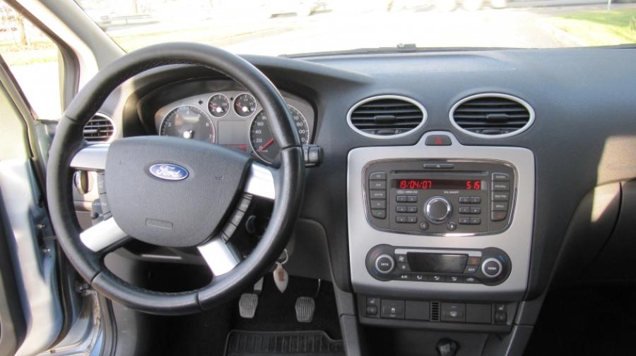 Grey Ford Focus 2007 in Riga, with an engine capacity of 1.60 L and mileage of 154 thousand km for 2250 €, photo 7 on AUTOMOTO.COM.LV