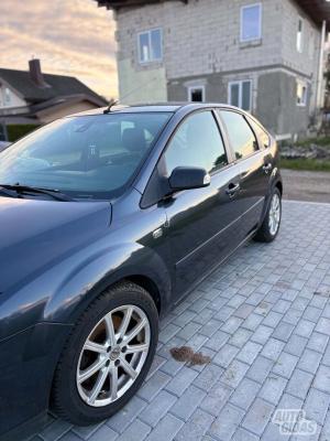 Grey Ford Focus 2007 in Silute, with an engine capacity of 2.00 L and mileage of 204 thousand km for 1500 €, photo 3 on AUTOMOTO.COM.LV