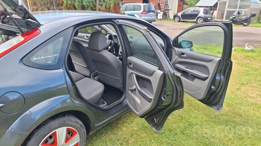 Pelēks Ford Focus 2007 Rīga, ar dzinēja tilpumu 1.80 L un nobraukumu 178 tūkst. km par 1800 €, foto 11 vietnē AUTOMOTO.COM.LV