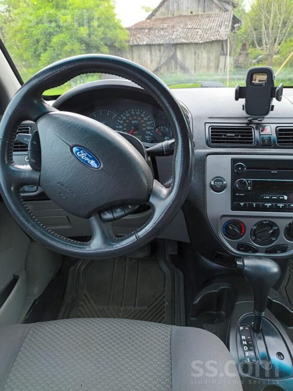 Grey Ford Focus 2007 in Liepaja, with an engine capacity of 2.00 L and mileage of 192 thousand km for 900 €, photo 6 on AUTOMOTO.COM.LV
