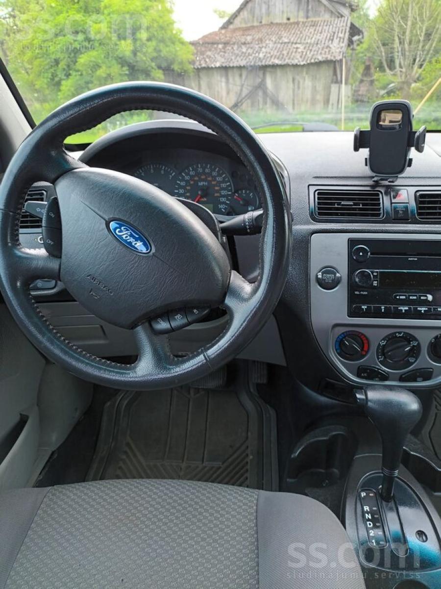 Grey Ford Focus 2007 in Liepaja, with an engine capacity of 2.00 L and mileage of 192 thousand km for 900 €, photo 7 on AUTOMOTO.COM.LV