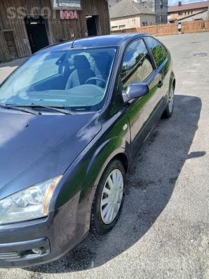 Grey Ford Focus 2007 in Kuldiga, with an engine capacity of 1.80 L and mileage of 242 thousand km for 1300 €, photo 3 on AUTOMOTO.COM.LV