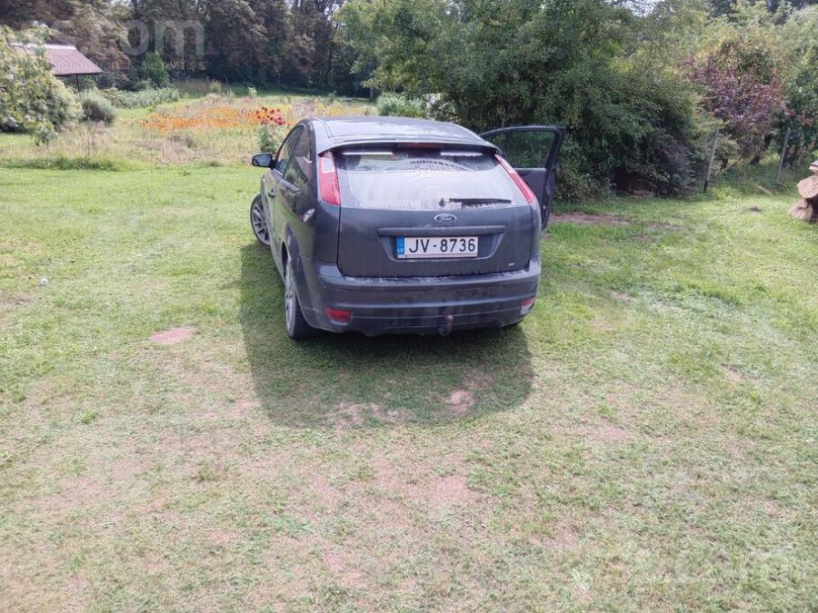 Grey Ford Focus 2007 in Tukums, with an engine capacity of 1.80 L and mileage of 277 thousand km for 800 €, photo 8 on AUTOMOTO.COM.LV
