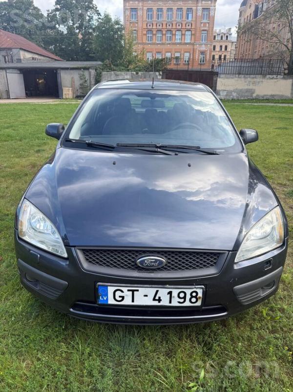 Ford Focus 2007 in Riga on AUTOMOTO.COM.LV Grey Ford Focus 2007 in Riga, with an engine capacity of 1.60 L and mileage of 289 thousand km for 1250 €, photo 11 on AUTOMOTO.COM.LV