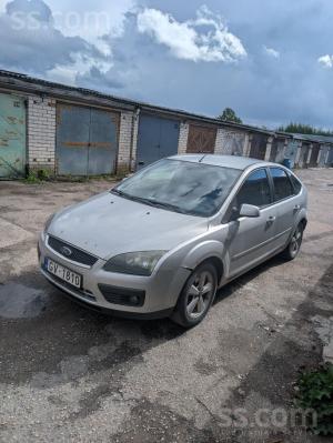 Grey Ford Focus 2007 in Jelgava, with an engine capacity of 1.60 L and mileage of 282 thousand km for 1200 €, photo  on AUTOMOTO.COM.LV
