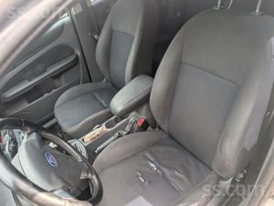 Grey Ford Focus 2007 in Jelgava, with an engine capacity of 1.60 L and mileage of 282 thousand km for 1200 €, photo 6 on AUTOMOTO.COM.LV