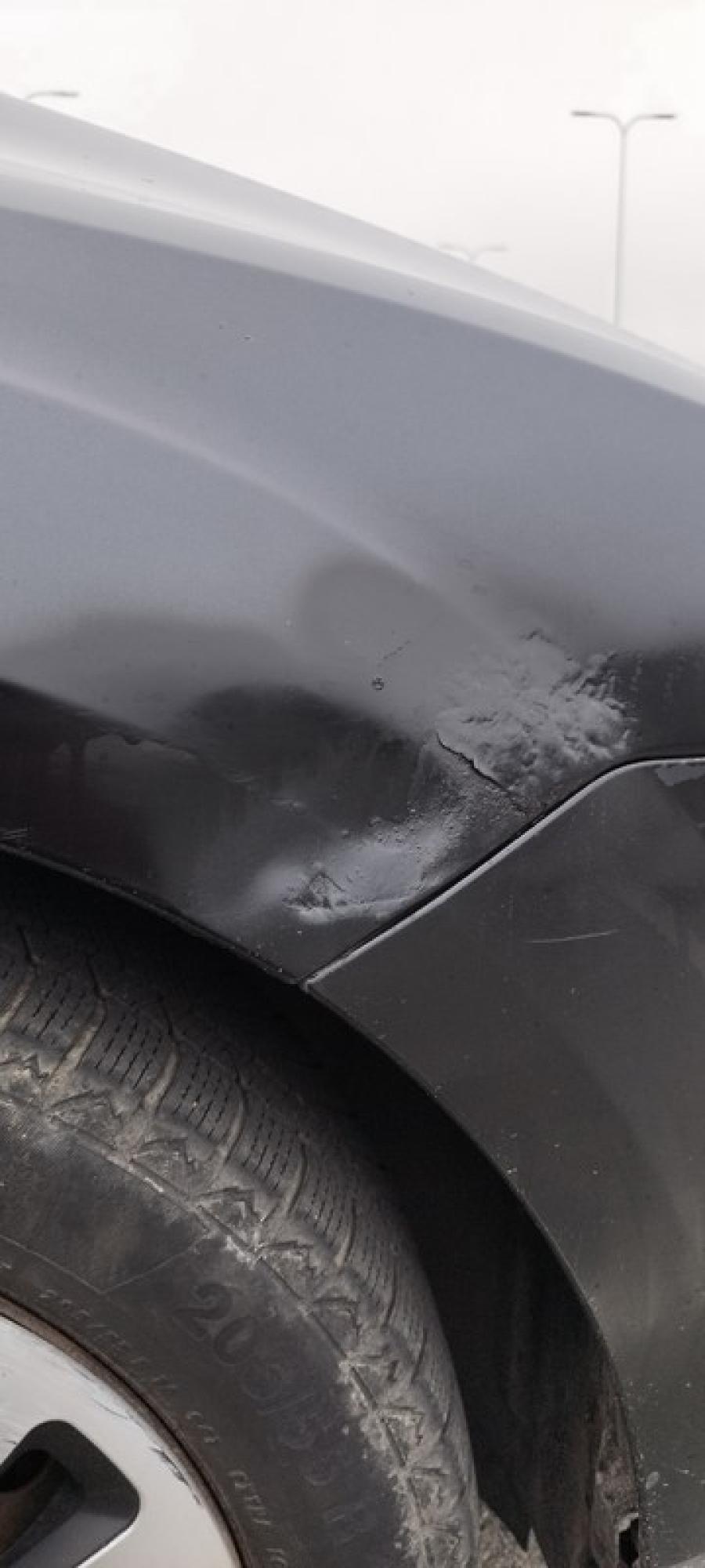 Pelēks Ford Focus 2007 Kohtla-Jerve, ar dzinēja tilpumu 1.80 L un nobraukumu 245 tūkst. km par 1750 €, foto 19 vietnē AUTOMOTO.COM.LV