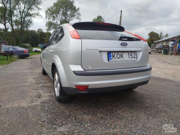 Grey Ford Focus 2007 in Kretinga, with an engine capacity of 1.60 L and mileage of 236 thousand km for 950 €, photo 5 on AUTOMOTO.COM.LV