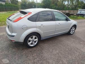 Pelēks Ford Focus 2007 Kretinga, ar dzinēja tilpumu 1.60 L un nobraukumu 236 tūkst. km par 950 €, foto 6 vietnē AUTOMOTO.COM.LV