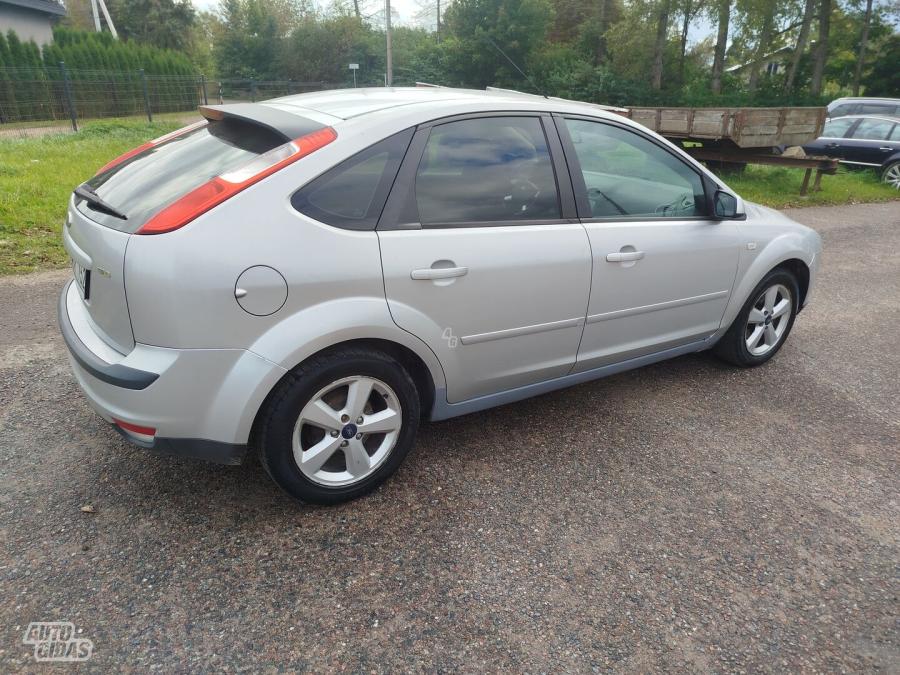 Pelēks Ford Focus 2007 Kretinga, ar dzinēja tilpumu 1.60 L un nobraukumu 236 tūkst. km par 950 €, foto 6 vietnē AUTOMOTO.COM.LV