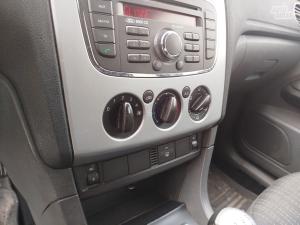 Pelēks Ford Focus 2007 Kretinga, ar dzinēja tilpumu 1.60 L un nobraukumu 236 tūkst. km par 950 €, foto 12 vietnē AUTOMOTO.COM.LV