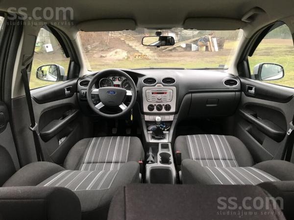Pelēks Ford Focus 2008 Tukums, ar dzinēja tilpumu 1.60 L un nobraukumu 292 tūkst. km par 1750 €, foto 2 vietnē AUTOMOTO.COM.LV