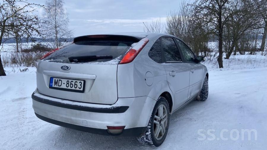 Pelēks Ford Focus 2008 Dobele, ar dzinēja tilpumu 1.80 L un nobraukumu 372 tūkst. km par 1650 €, foto 4 vietnē AUTOMOTO.COM.LV