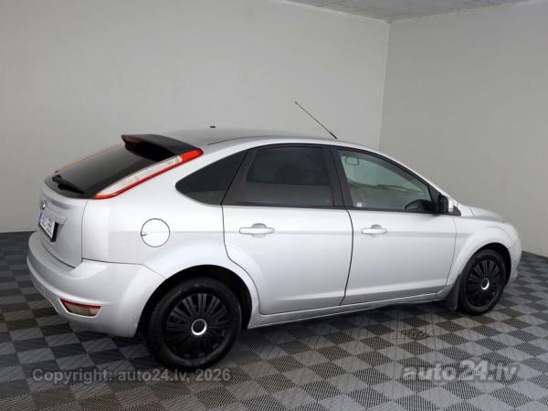 Grey Ford Focus 2008 in Tallinn, with an engine capacity of 1.60 L and mileage of 279 thousand km for 599 €, photo 3 on AUTOMOTO.COM.LV