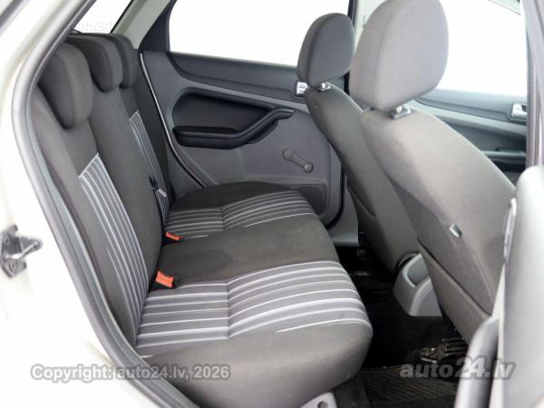 Grey Ford Focus 2008 in Tallinn, with an engine capacity of 1.60 L and mileage of 279 thousand km for 599 €, photo 7 on AUTOMOTO.COM.LV