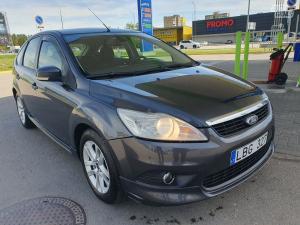 Grey Ford Focus 2008 in Kaunas, with an engine capacity of 1.60 L and mileage of 300 thousand km for 1850 €, photo 4 on AUTOMOTO.COM.LV