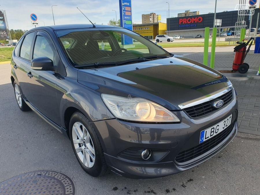 Grey Ford Focus 2008 in Kaunas, with an engine capacity of 1.60 L and mileage of 300 thousand km for 1850 €, photo 4 on AUTOMOTO.COM.LV