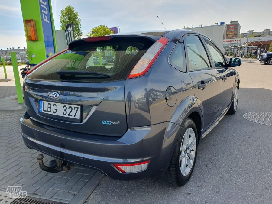 Grey Ford Focus 2008 in Kaunas, with an engine capacity of 1.60 L and mileage of 300 thousand km for 1850 €, photo 5 on AUTOMOTO.COM.LV
