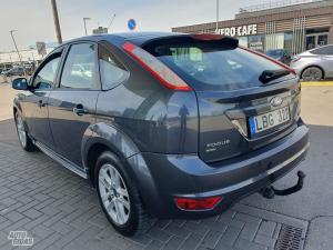 Grey Ford Focus 2008 in Kaunas, with an engine capacity of 1.60 L and mileage of 300 thousand km for 1850 €, photo 7 on AUTOMOTO.COM.LV