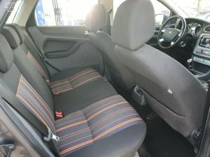 Grey Ford Focus 2008 in Kaunas, with an engine capacity of 1.60 L and mileage of 300 thousand km for 1850 €, photo 10 on AUTOMOTO.COM.LV