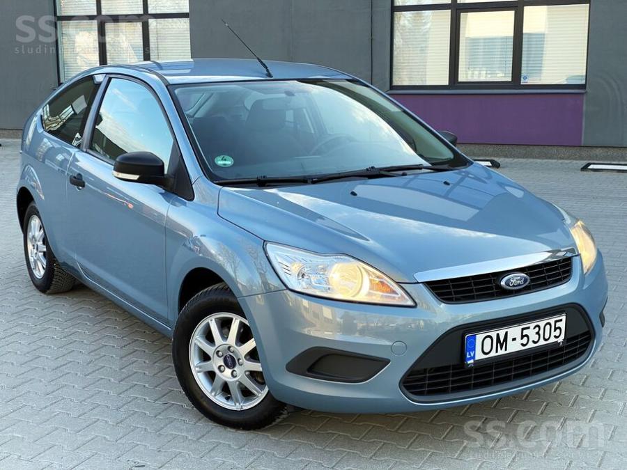 Grey Ford Focus 2008 in Riga, with an engine capacity of 1.40 L and mileage of 240 thousand km for 2600 €, photo 1 on AUTOMOTO.COM.LV