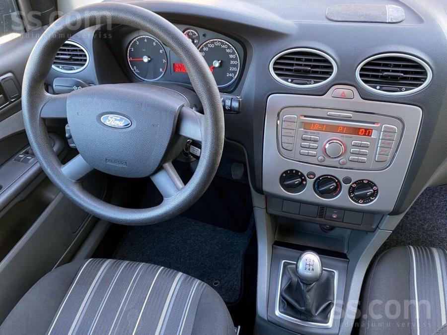 Grey Ford Focus 2008 in Riga, with an engine capacity of 1.40 L and mileage of 240 thousand km for 2600 €, photo 17 on AUTOMOTO.COM.LV