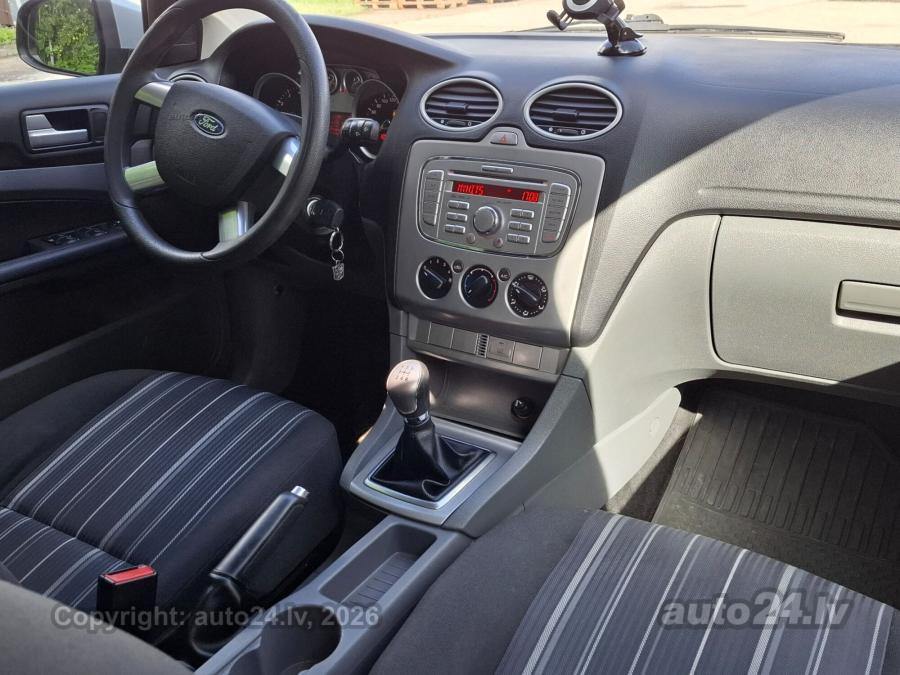 Pelēks Ford Focus 2008 Tartu, ar dzinēja tilpumu 1.60 L un nobraukumu 150 tūkst. km par 2499 €, foto 9 vietnē AUTOMOTO.COM.LV