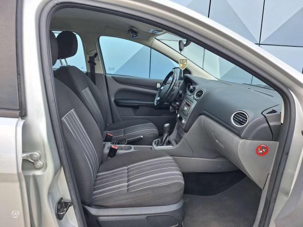 Grey Ford Focus 2008 in Silute, with an engine capacity of 1.56 L and mileage of 155 thousand km for 2650 €, photo 8 on AUTOMOTO.COM.LV