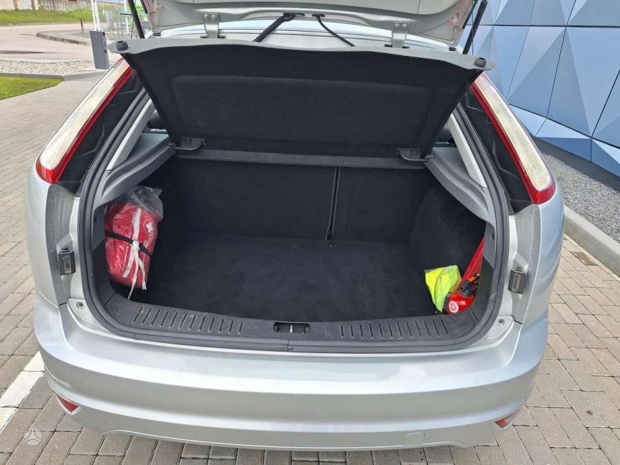 Pelēks Ford Focus 2008 Šilutė, ar dzinēja tilpumu 1.56 L un nobraukumu 155 tūkst. km par 2650 €, foto 10 vietnē AUTOMOTO.COM.LV
