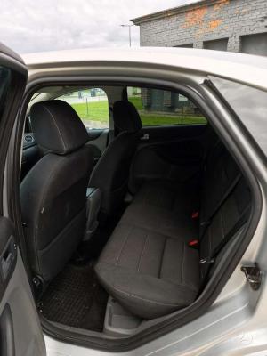 Grey Ford Focus 2008 in Kaunas, with an engine capacity of 2.00 L and mileage of 245 thousand km for 1650 €, photo 9 on AUTOMOTO.COM.LV