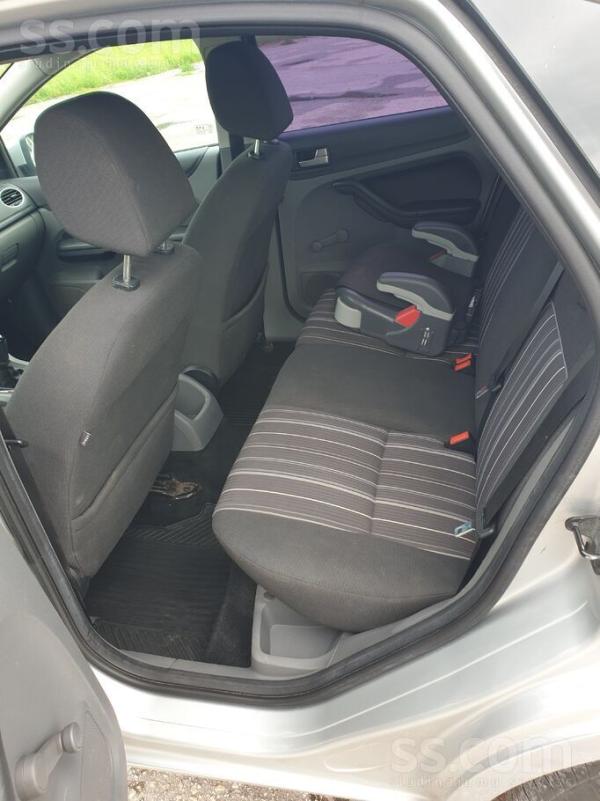 Grey Ford Focus 2008 in Bauska, with an engine capacity of 1.60 L and mileage of 240 thousand km for 2000 €, photo 3 on AUTOMOTO.COM.LV