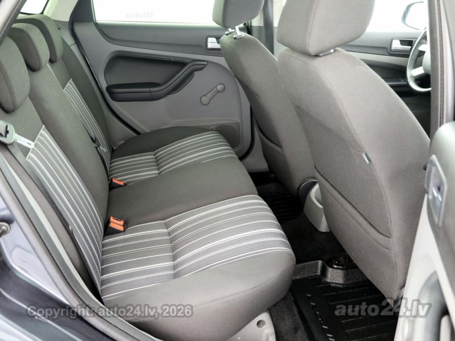 Pelēks Ford Focus 2008 Tallina, ar dzinēja tilpumu 1.60 L un nobraukumu 279 tūkst. km par 1199 €, foto 8 vietnē AUTOMOTO.COM.LV