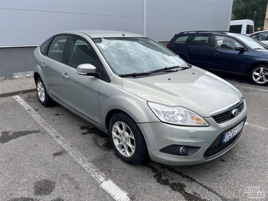 Pelēks Ford Focus 2008 Viļņa, ar dzinēja tilpumu 1.60 L un nobraukumu 157 tūkst. km par 1400 €, foto 1 vietnē AUTOMOTO.COM.LV
