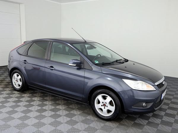 Pelēks Ford Focus 2008 Tallina, ar dzinēja tilpumu 1.60 L un nobraukumu 279 tūkst. km par 1199 €, foto 1 vietnē AUTOMOTO.COM.LV