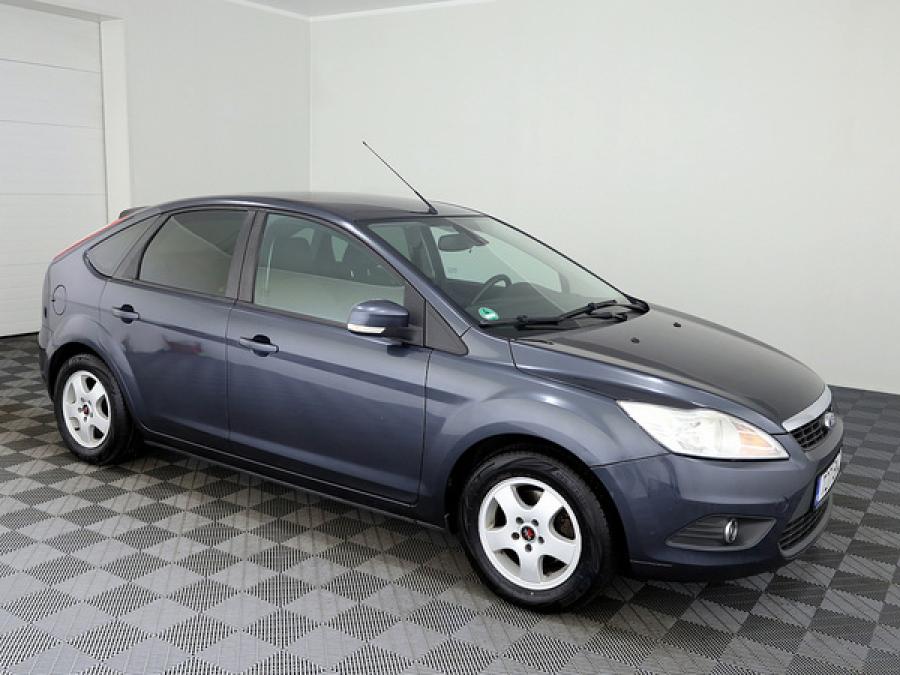 Pelēks Ford Focus 2008 Tallina, ar dzinēja tilpumu 1.60 L un nobraukumu 279 tūkst. km par 1199 €, foto 1 vietnē AUTOMOTO.COM.LV